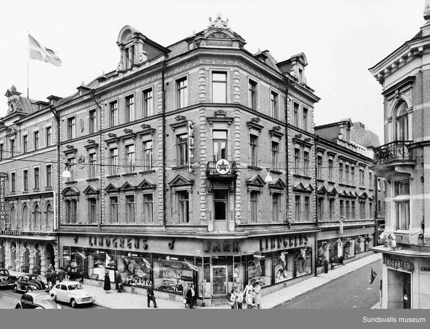 Sundsvall, kvarteret Nyttan, Storgatan och Thulegatan. - Sundsvalls ...