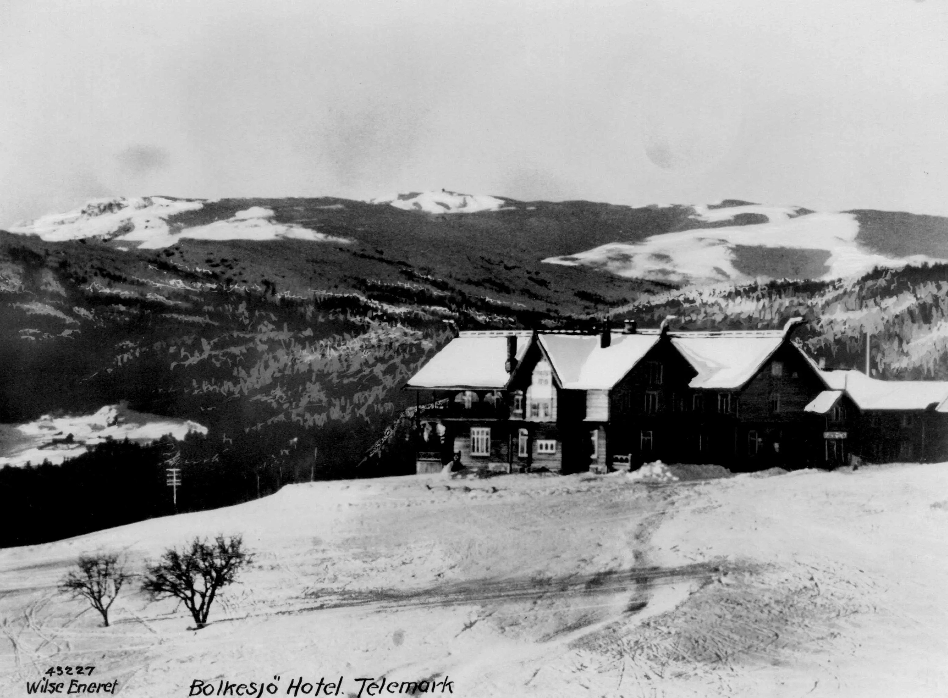 Bolkesjø Turisthotell, Notodden, Telemark. Vinterlandskap. - Norsk ...