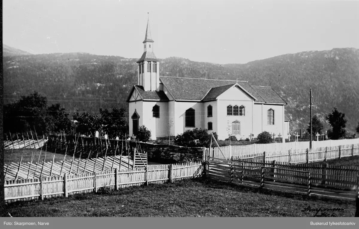 Flå kirke, Hallingdal Flå kirke, Hallingdal ligger i Nes sokn i ...