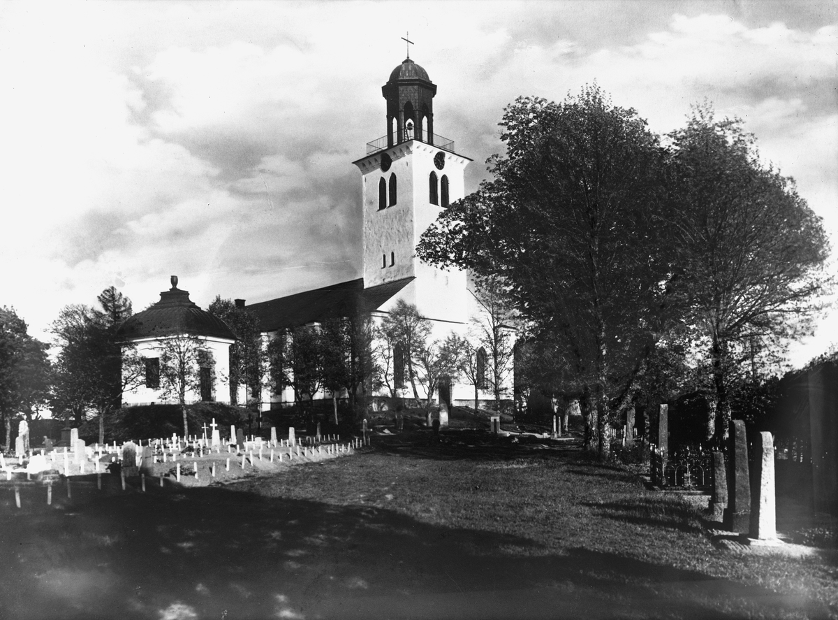 Fellingsbro kyrka, kyrkobyggnad. Beställningsnr: FO-134. - Örebro läns ...